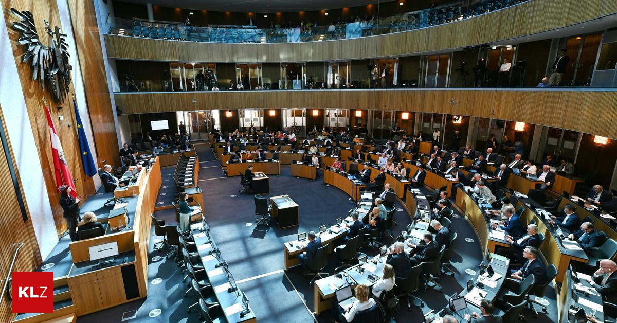 Nationalrat: Rot-Weiß-Rot-Karte für Ukrainer, AMS kommuniziert künftig ... Nationalrat: Rot-Weiß-Rot-Karte für Ukrainer, AMS kommuniziert künftig ...